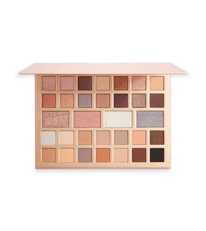 Ring Light Ready Shadow Book 3 – RevolutionBeauty Maroc